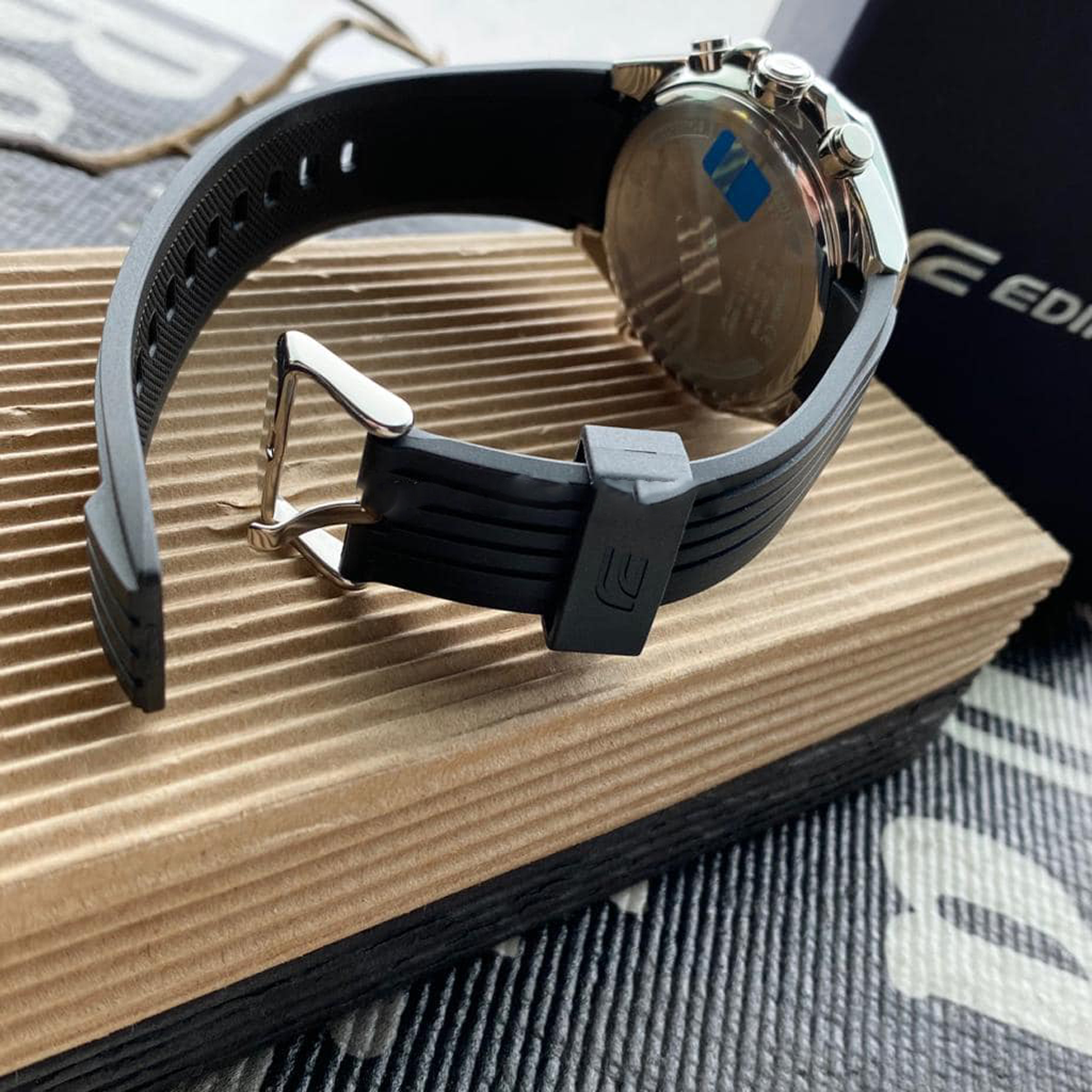 Casio Edifice ECB-10P-1A – Timeplanet