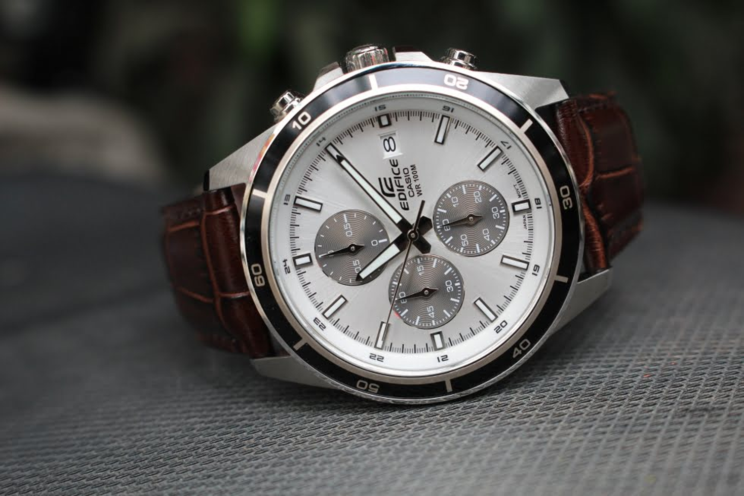 Casio Edifice EFR-526L-7A – Timeplanet