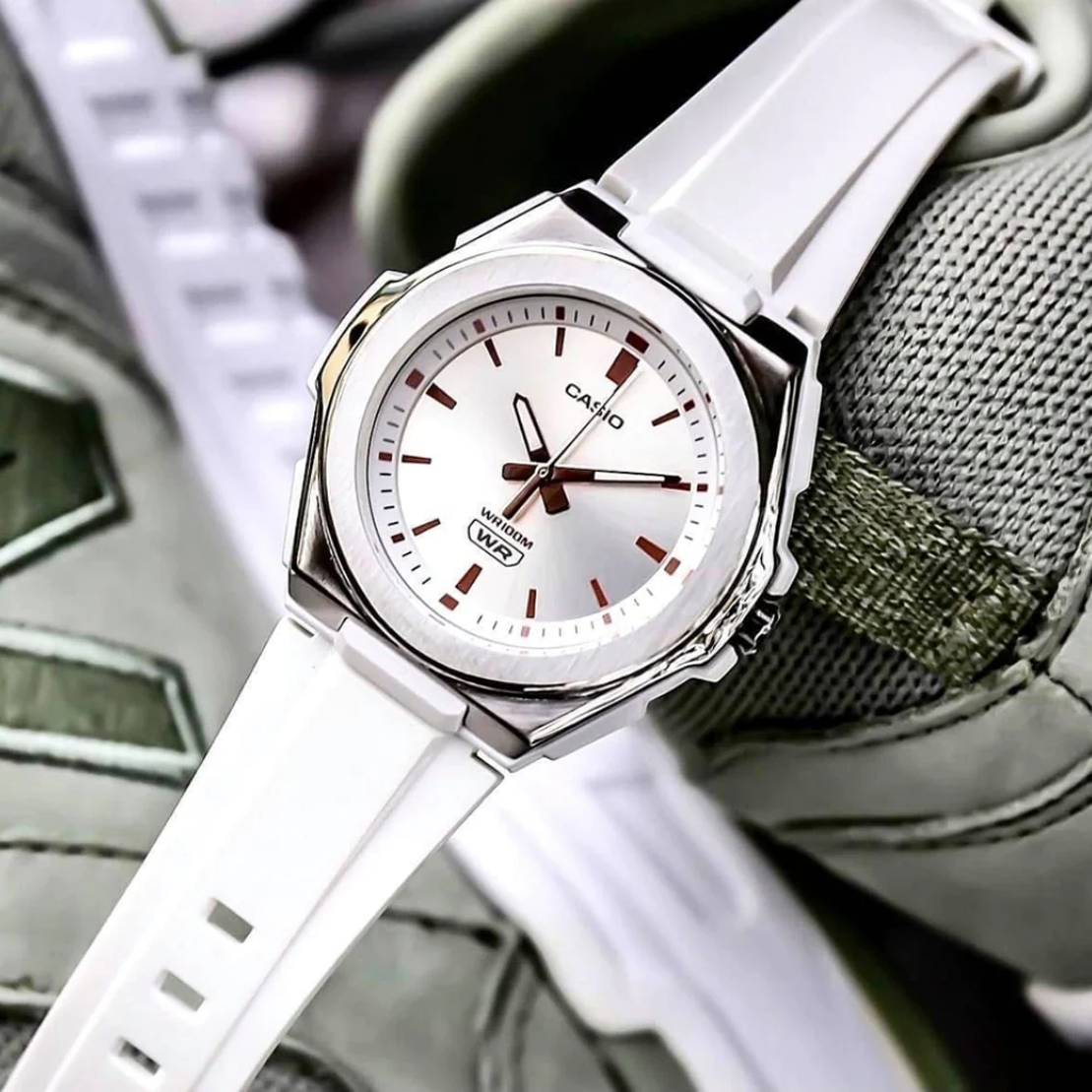 Casio LWA-300H-7E – Timeplanet
